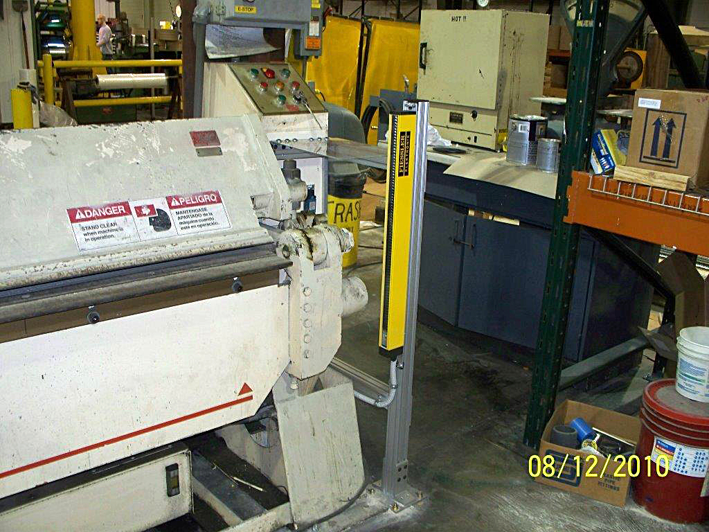 Folder with Light Curtain 1 – Press Brake Safety